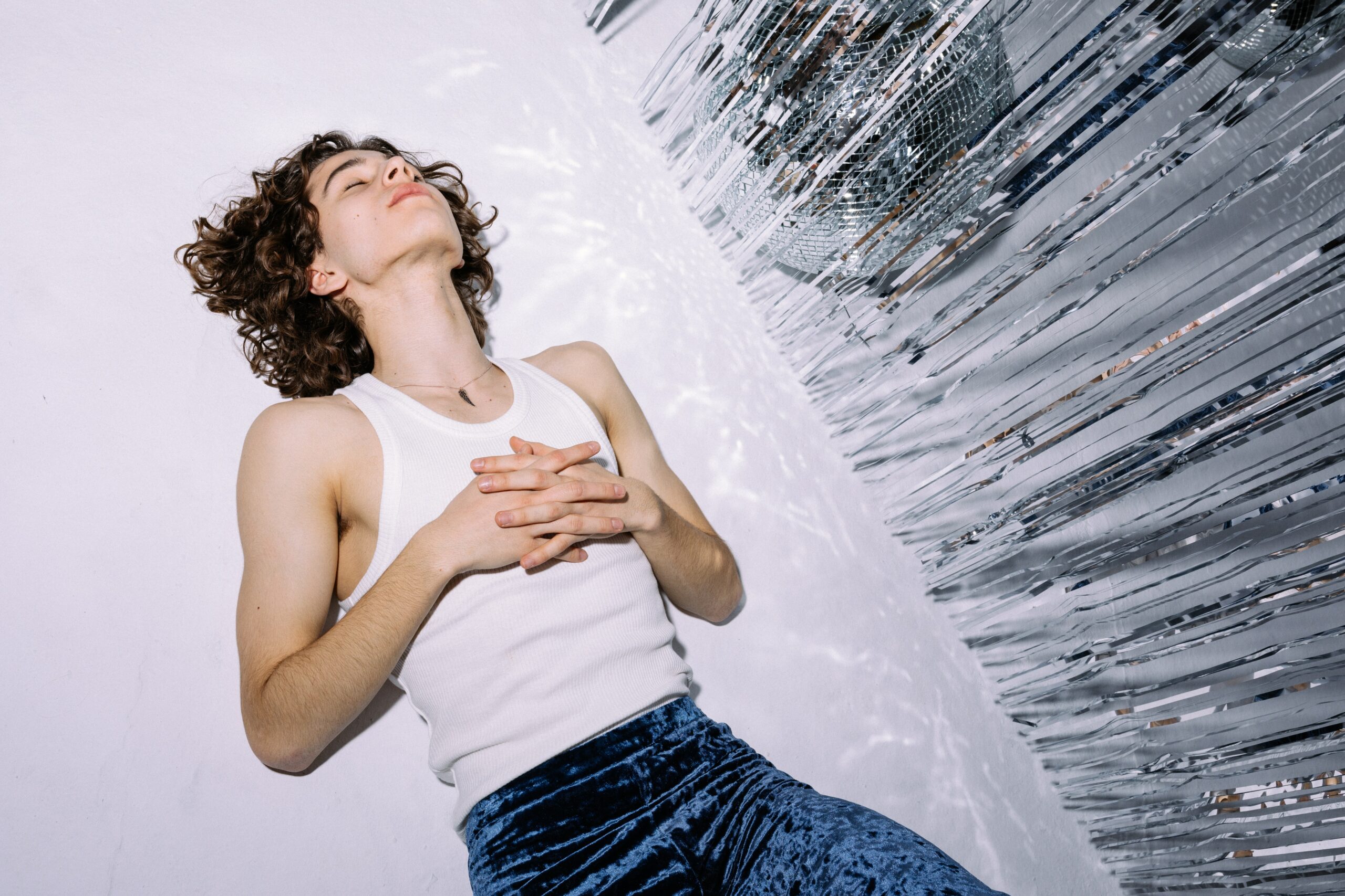 EVF vs OVF: Which Is Better for Photographers Today?