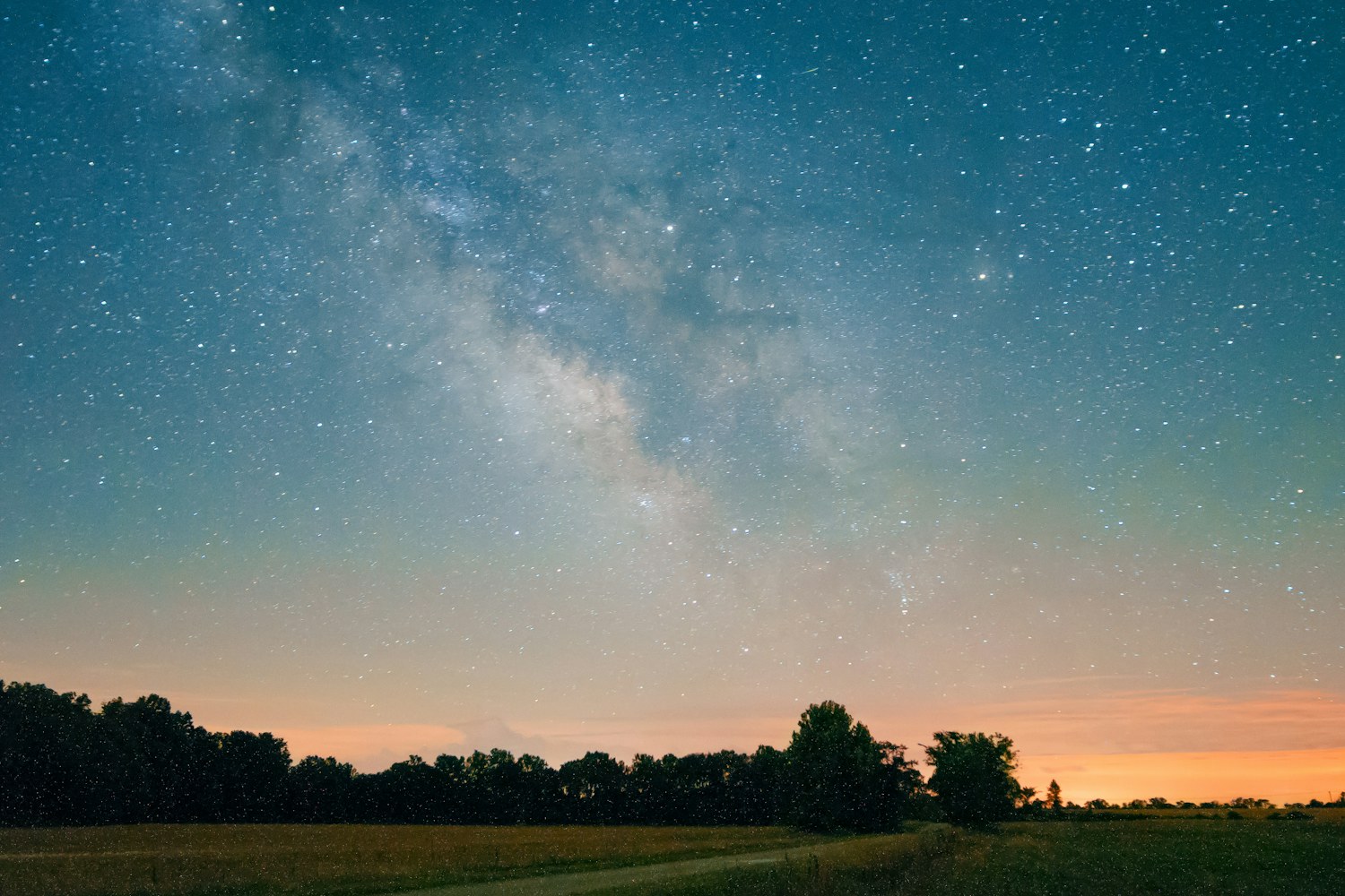 Best Night Sky Events to Photograph in June 2026 — Dates, Gear, and ...